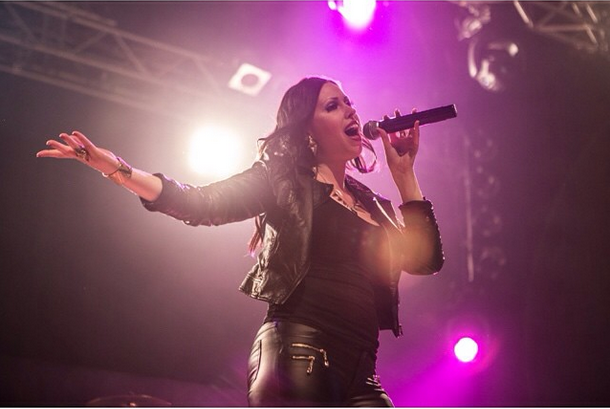 Angelica: online il videoclip di 'Calling' dal nuovo disco "All I Am ...