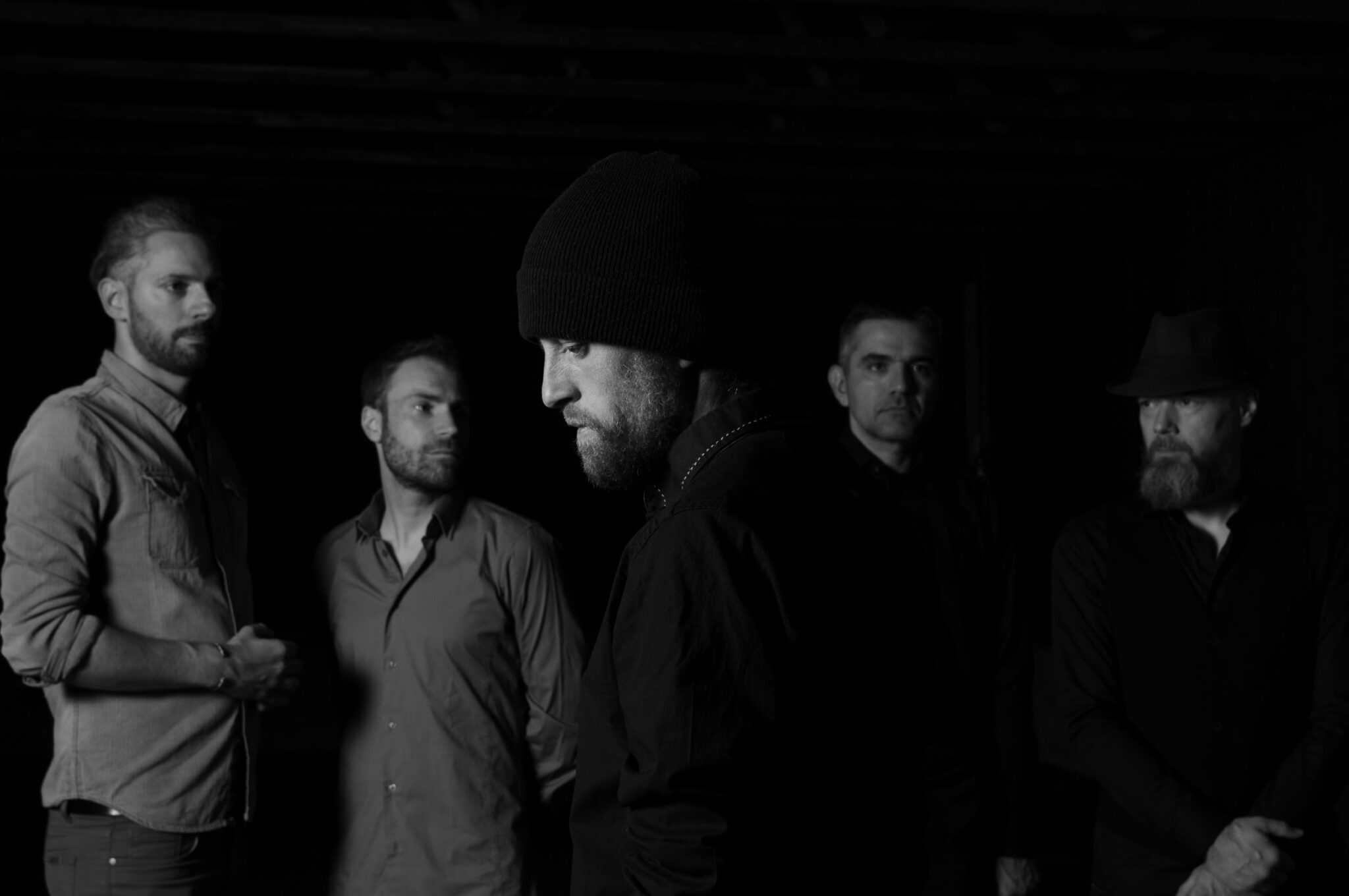 Violette: guarda il video di 'Notre Essence', title-track dell'ultimo ...