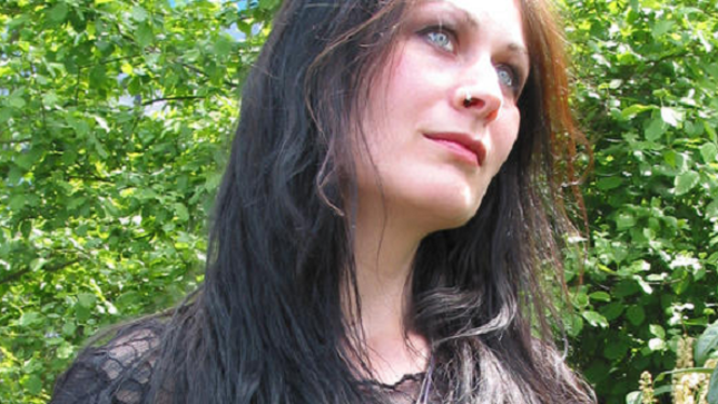 Sarah Jezebel Deva rende omaggio ad Andrea Meyer: "è stata la prima ...