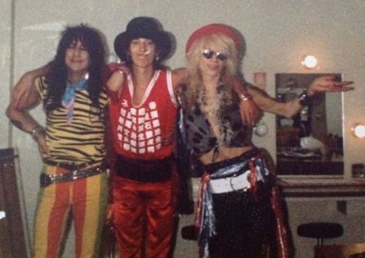 Hanoi Rocks: Sami Yaffa ricorda la morte di Razzle nell'incidente d ...