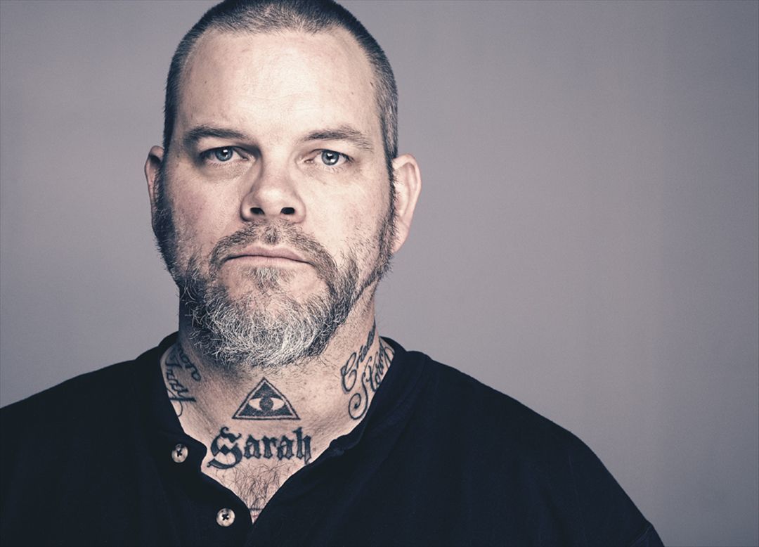 Neurosis: Scott Kelly ammette le violenze fisiche e verbali a moglie e ...