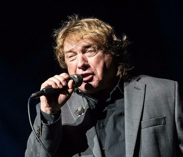 Foreigner: Lou Gramm esegue i classici della band al "2024 Rokisland ...