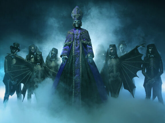 Ghost, Tobias Forge cambia volto nel nuovo Papa V Perpetua - truemetal.it