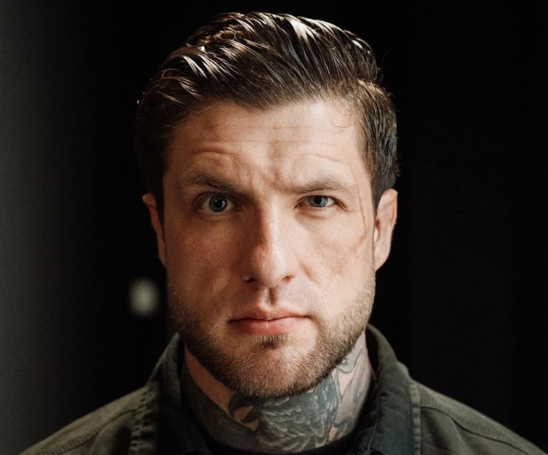 Alex Terrible (Slaughter To Prevail): la cover di "God Is a Weapon" dei ...
